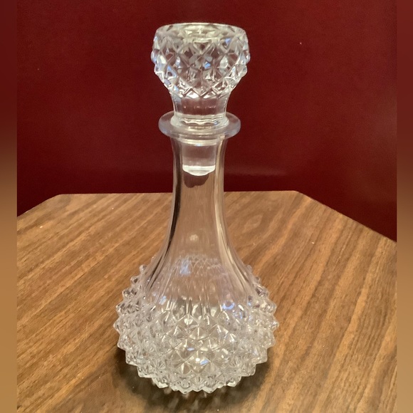 Kitchen | Vintage Clear Glass Decanter With Lid | Poshmark